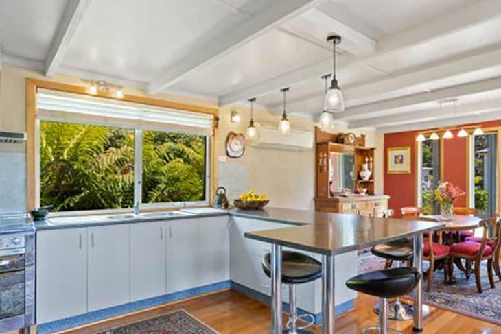 A “Crowded & Dark” ’90s Kitchen Gets a Cheery $1,500 Makeover ...
