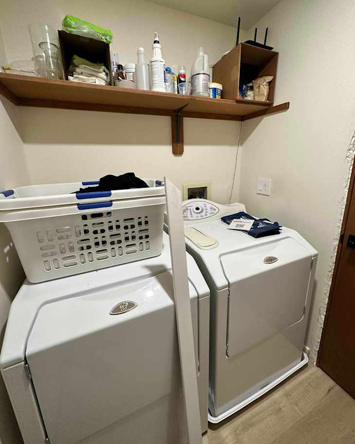 A ‘90s Laundry Room Transforms into a Modern Dream for $250 | Apartment ...