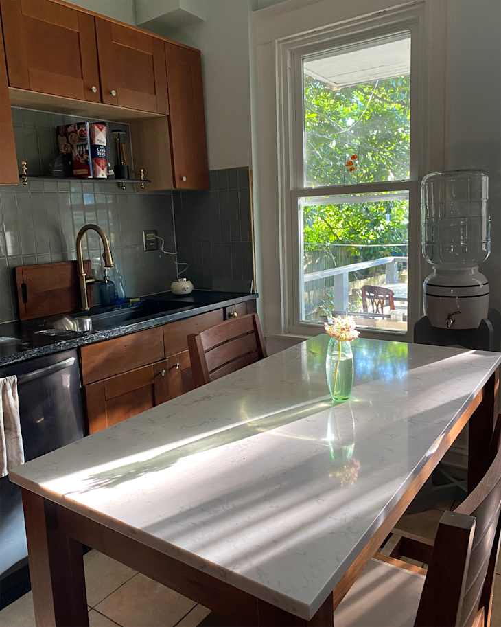 This $10,000 Kitchen Makeover Ditches “Dingy” Vibes | Apartment Therapy