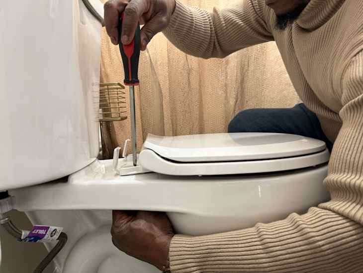 How to Replace Your Toilet Seat — And How Often You Need to Do It | Apartment Therapy