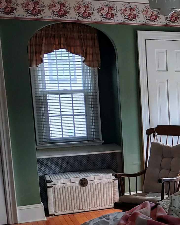 I Transformed This Bedroom Alcove into a Cozy Desk Area | Apartment Therapy