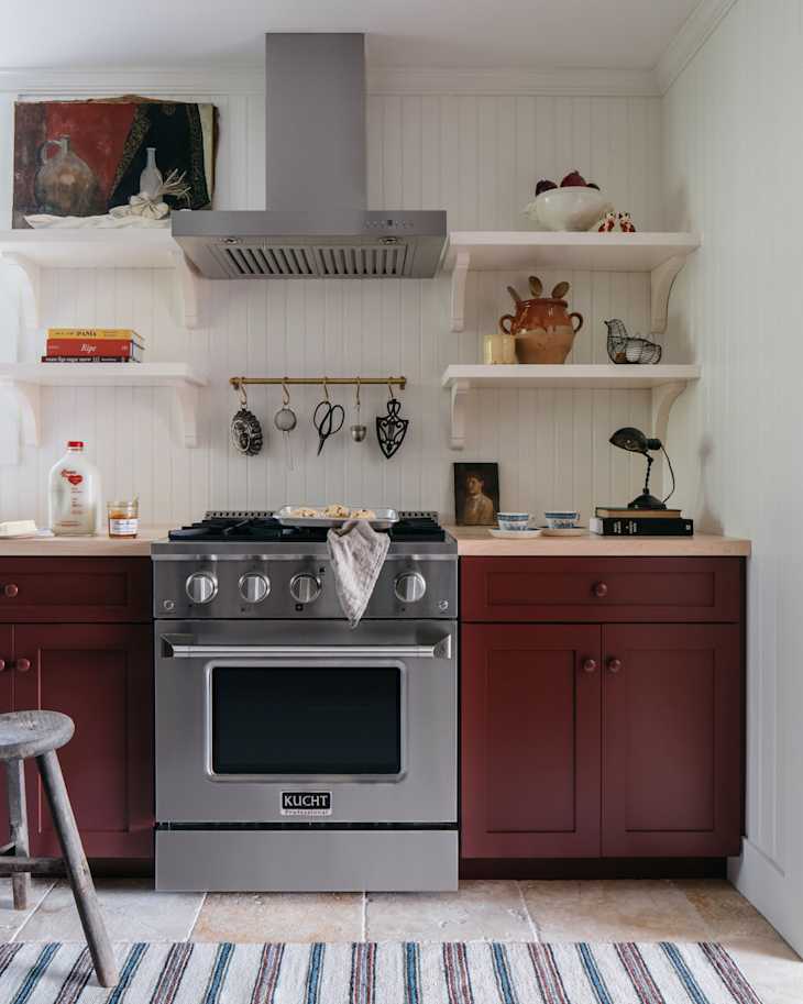 A Dated 11x13 Kitchen Can Now Seat 6 After a Makeover | The Kitchn