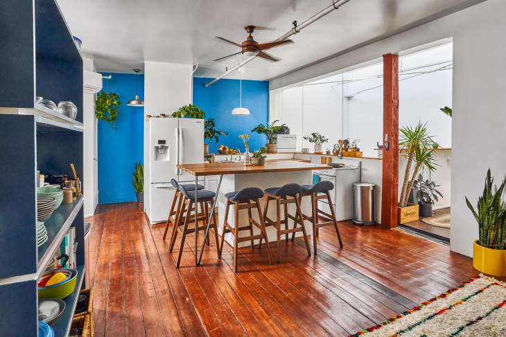 33 Kitchen Island Breakfast Bar Ideas for Countertop Seating (With ...