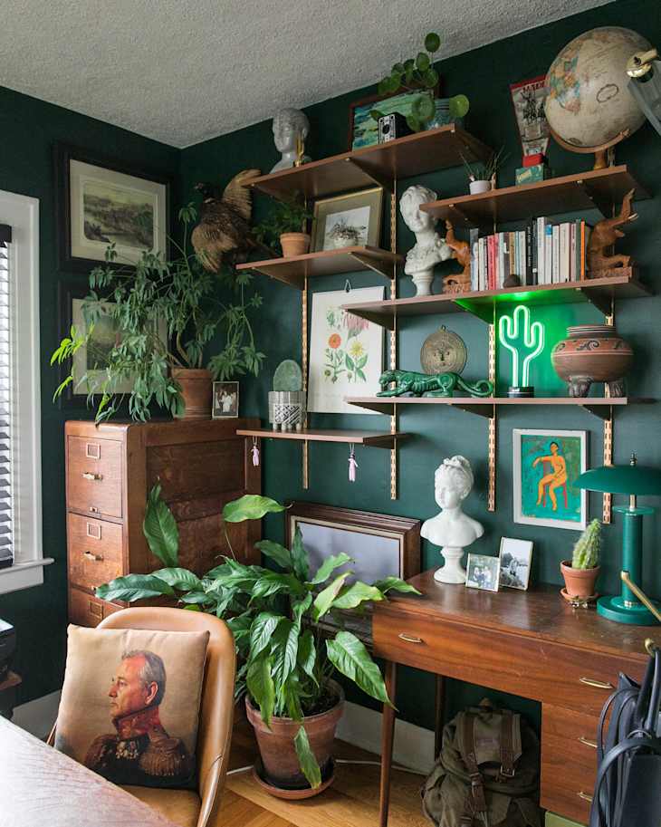 Discover 13 of the best green paint colors for every room. | Apartment ...