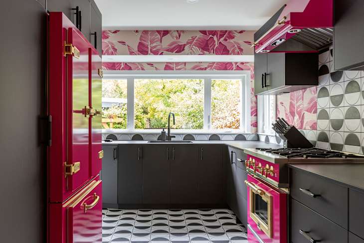 A "Dreary" Gray Kitchen Gets an Ultra-Bold Pink Makeover | Apartment ...