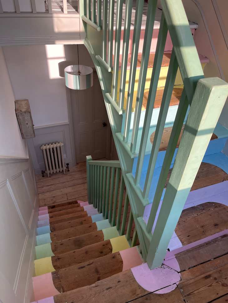 These 5 Painted Staircases Prove the Power of Bright Colors | Apartment ...