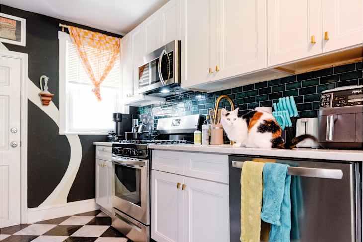 See a "Millennial Gray" Kitchen's $300 IKEA-Powered Makeover ...