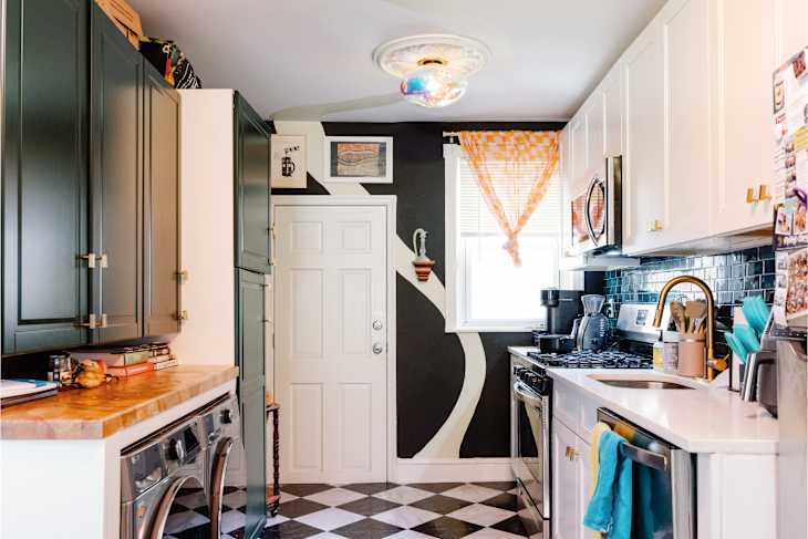 A “Millennial Gray” Kitchen Gets a Dramatic Green $3,000 Makeover | The ...