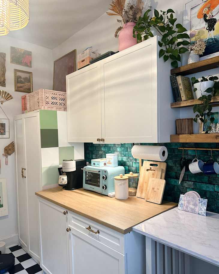 Before & After: A “Filthy” Kitchen Gets a Cottage-Inspired Makeover ...