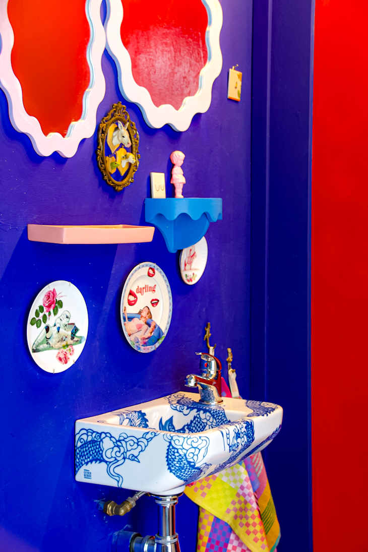 Tour a Colorful Dutch Home With a Unique Interior Door | Apartment Therapy