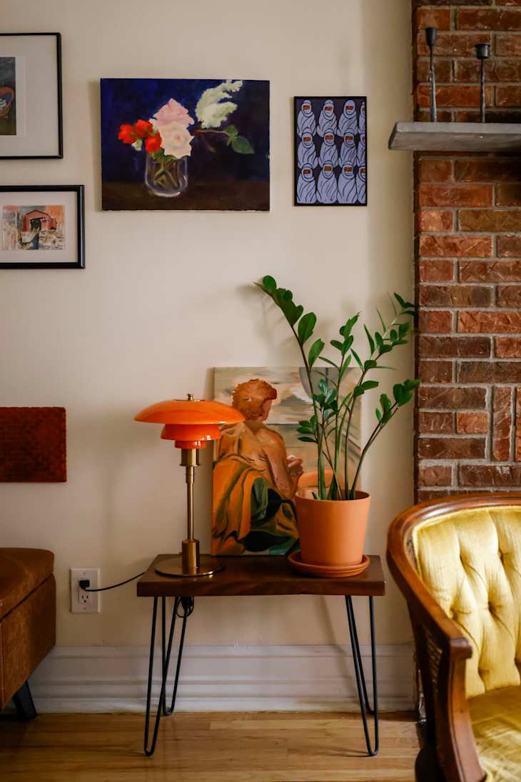 Step Inside This Cozy 375 Square Foot New York City Apartment ...