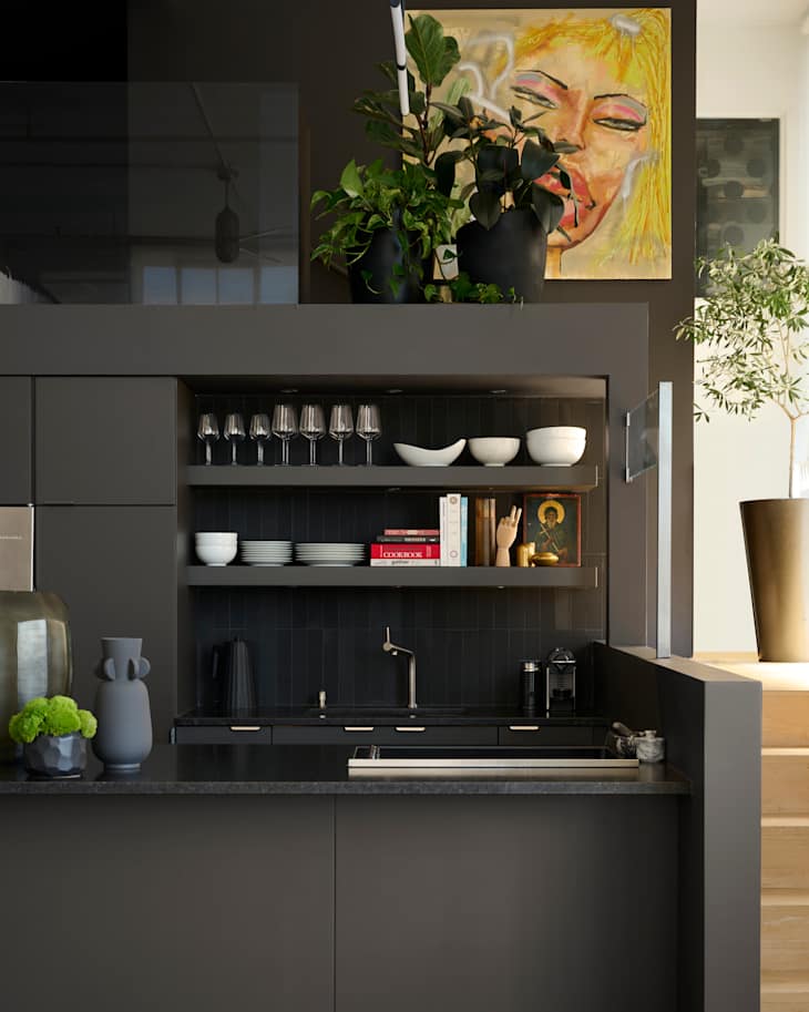 Tour Designer Dimitri Chris’s Sunny Toronto Loft Apartment | Apartment ...