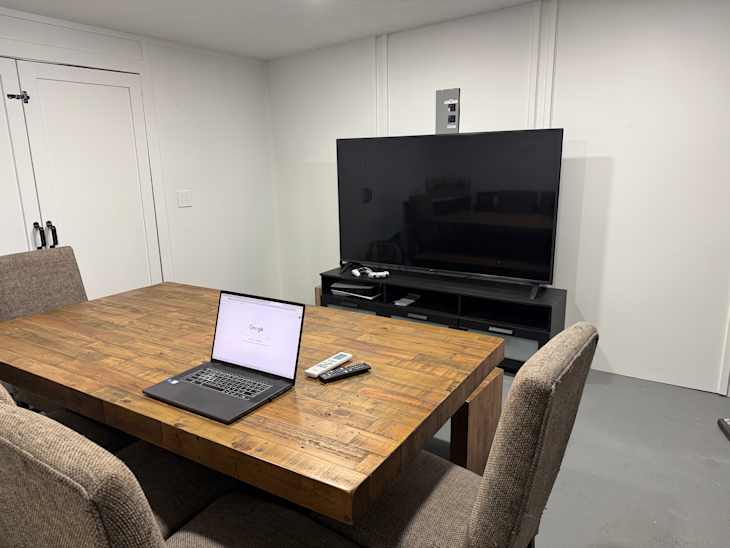 I Re-created the 90s-Era Computer Room for a Digital Detox | Apartment ...