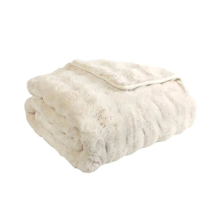 Costco Is Selling the Life Comfort Bubble Faux Fur Throw | Apartment ...