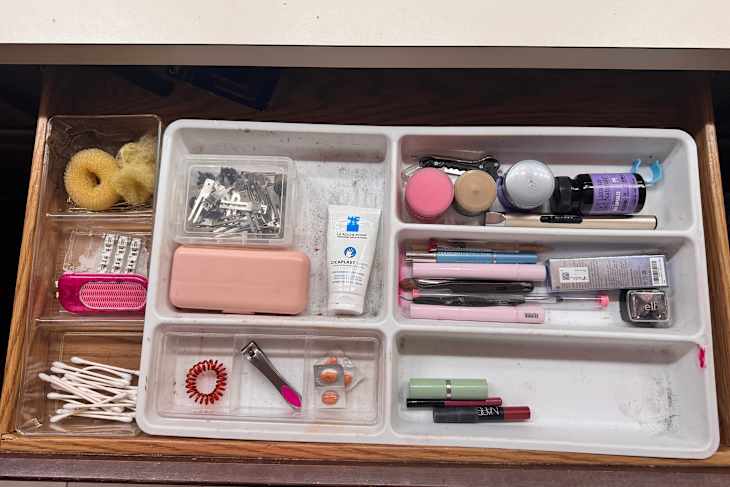 I Tried the "Poop Rule" to Declutter — Here's What Happened | Apartment ...