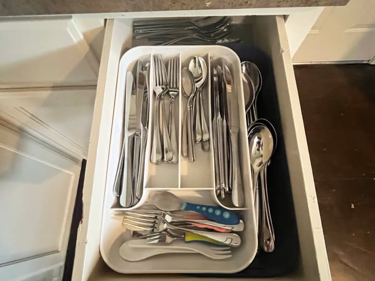 6 Cheap Organizers to Always Get at Goodwill | Apartment Therapy