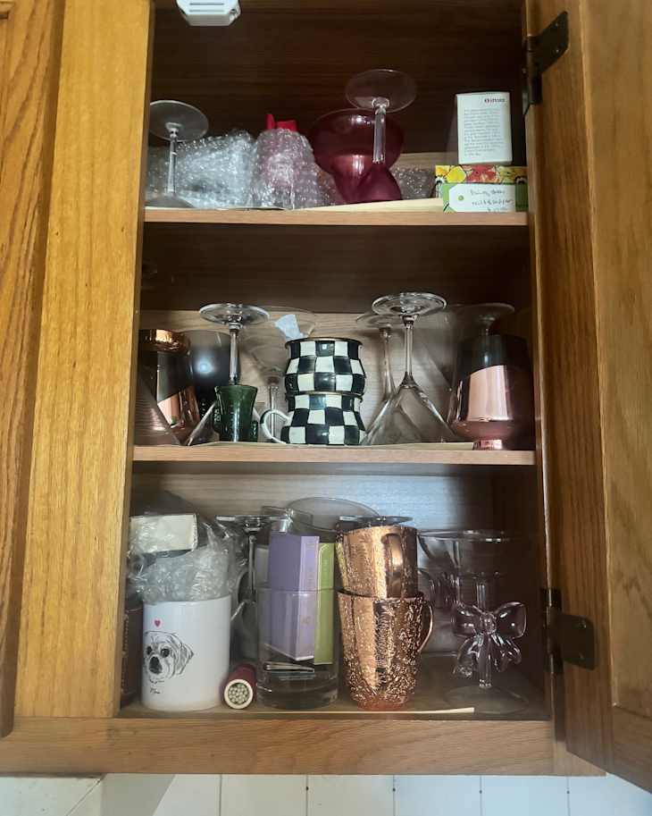 I Tried the "Weight Rule" for Decluttering in My Apartment | Apartment ...