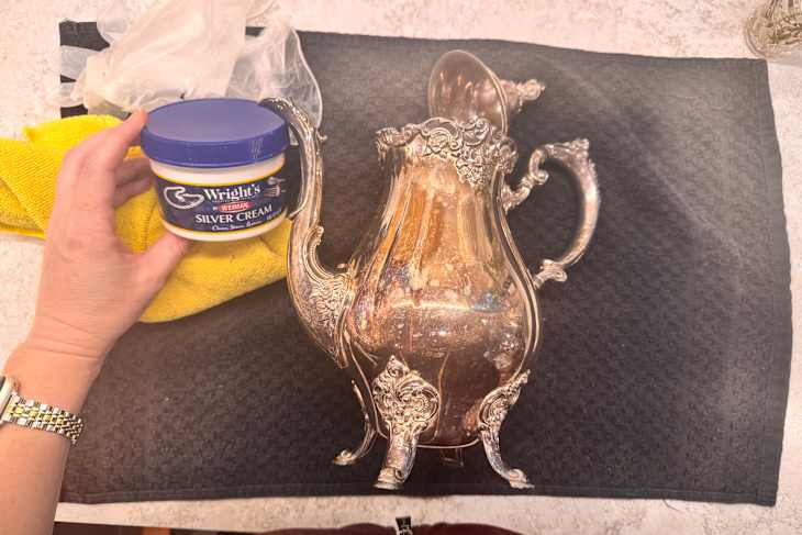 Martha Stewart’s Polishing Silver Method Works Like Magic | Apartment ...