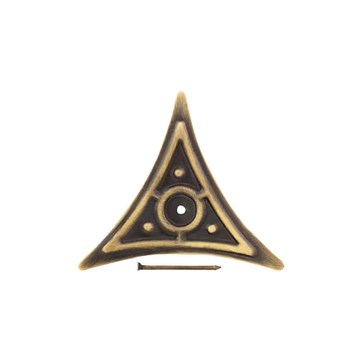 Victorian Dust Corners Aren't Just Beautiful — They're Useful | The Kitchn