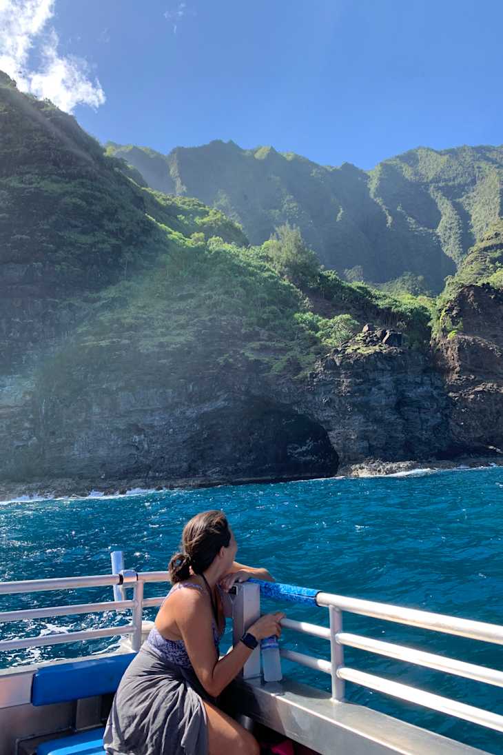 What It's Really Like in Hawaii, the Happiest State in America ...
