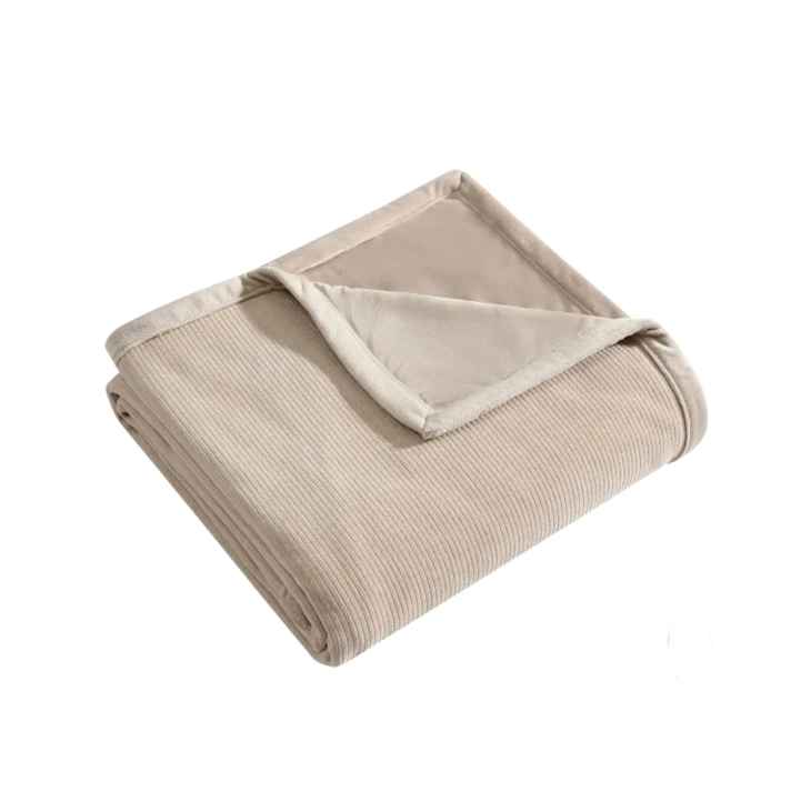 Costco’s New Jennifer Adams Throw Blankets Are a Cozy Fall Go-To | The ...