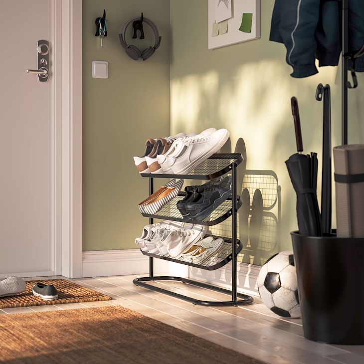 IKEA’s ÄLGANÄS Shoe Rack Is Perfect For Narrow Spaces | Apartment Therapy