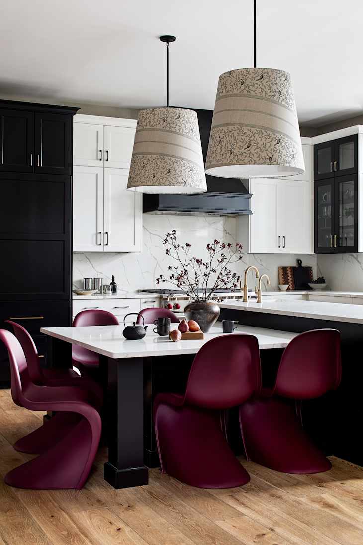 Two-Tiered Kitchen Islands Now Have a More Practical Design | Apartment ...