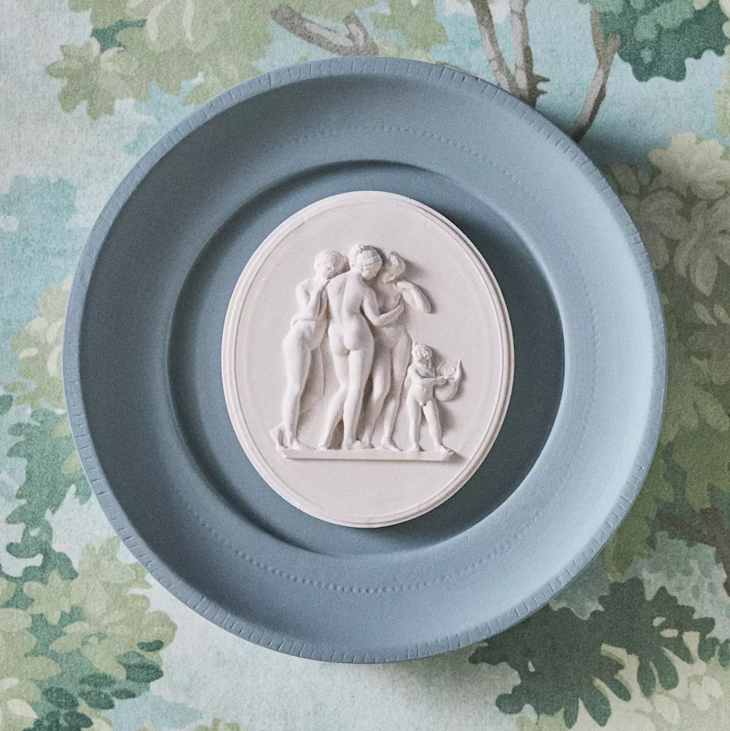 Portrait Medals and Vintage-Look Intaglios Are Trending | Apartment Therapy