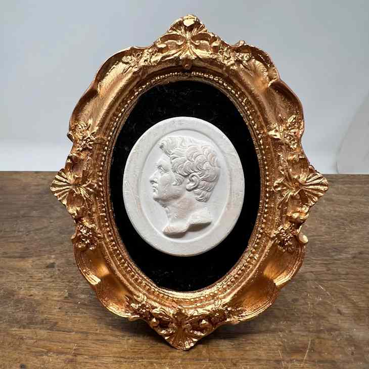 Portrait Medals and Vintage-Look Intaglios Are Trending | Apartment Therapy