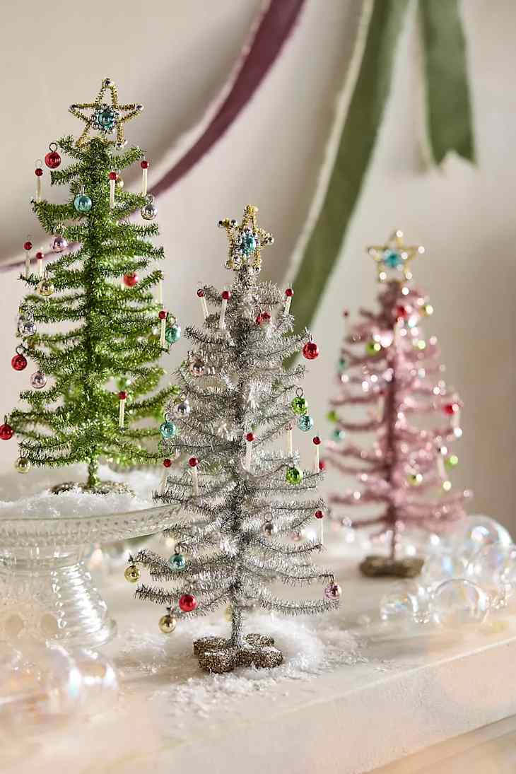 Tinsel Christmas Trees: 8 Designer Styling Tips & History | Apartment ...