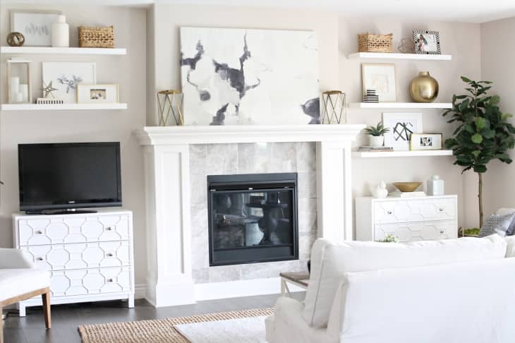 35 Mantel Decor Ideas That'll Make the Most of Your Mantel Year-Round ...