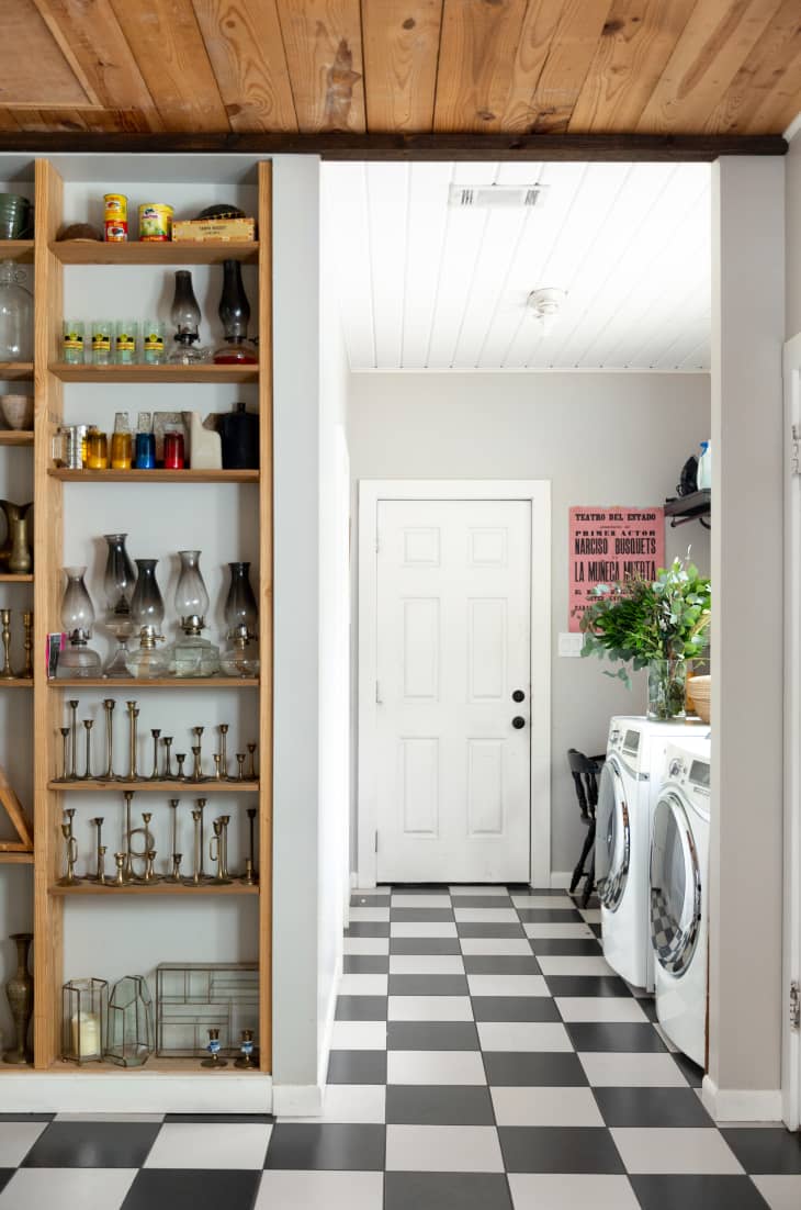 Three Roommates Foster Creativity in a Stylish, Cozy Austin Rental Home ...