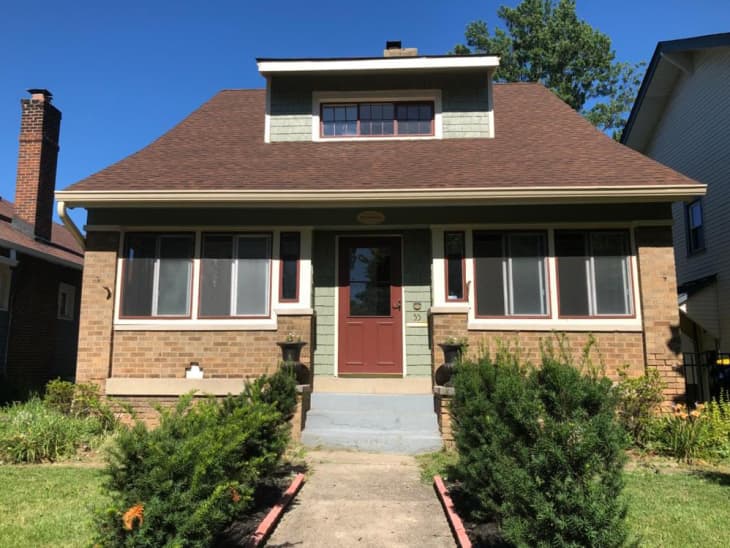 What It's Like to Be a Couple and Live With a Roommate | Apartment Therapy