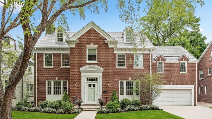 Here’s How Much Your Favorite Movie Houses are Worth IRL | Apartment ...