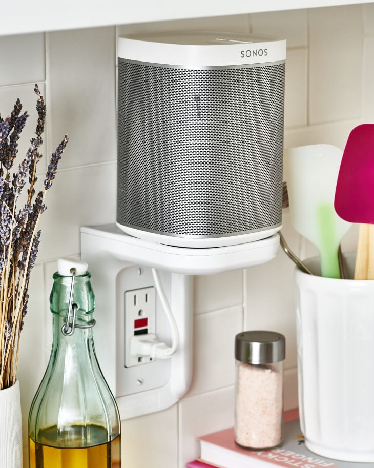 ECHOGEAR Outlet Shelf Review | Apartment Therapy