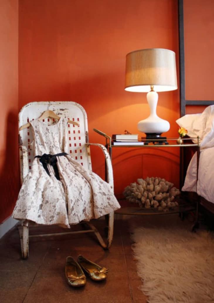 How To Choose the Perfect Paint Color? Look at The Light | Apartment ...