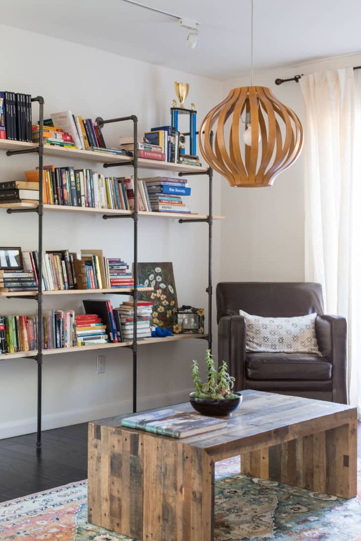House Tour: Illustrator Becky Simpson's Quirky Austin Home | Apartment ...