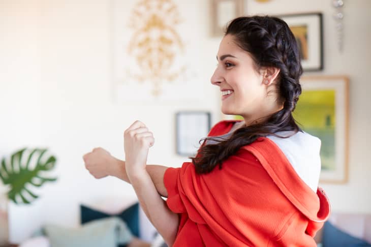 Daily Stretching Routine for Full Body Stretching | Apartment Therapy