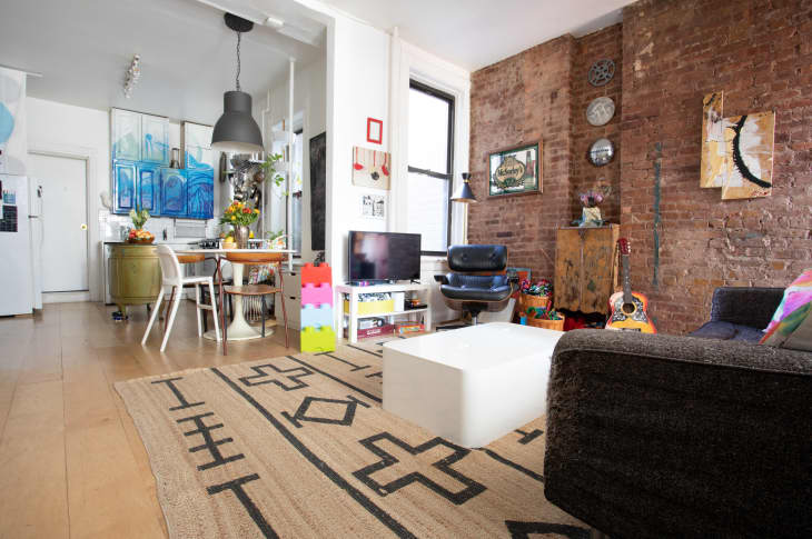 This Family of Four’s 500-Square-Foot Apartment Feels Much Larger ...