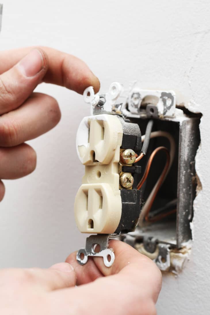 How To Replace an Electrical Outlet | Apartment Therapy