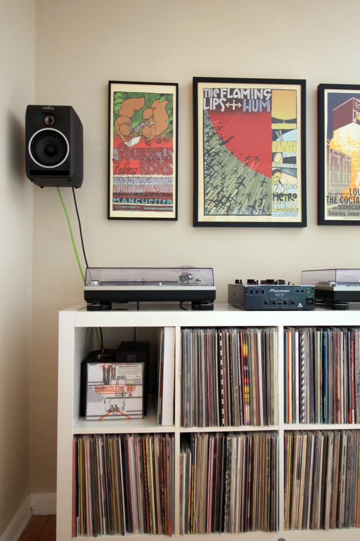 How to Incorporate a Record Player Into Your Interior | Apartment Therapy