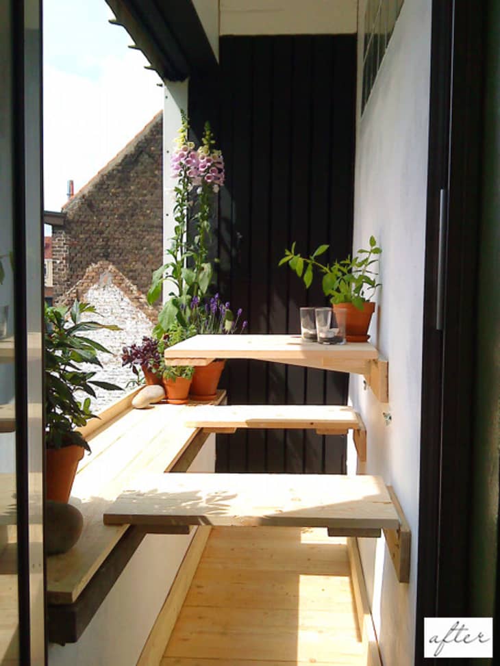 Best Small Space Outdoor Bars & Dining Project Ideas | Apartment Therapy