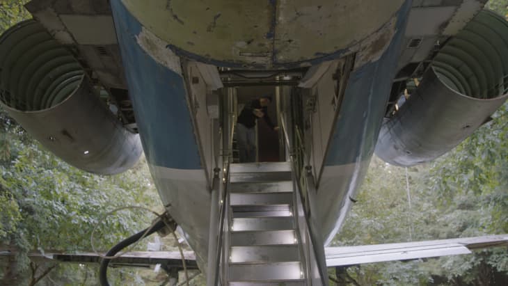 Airplane Home Tour Photos | Apartment Therapy