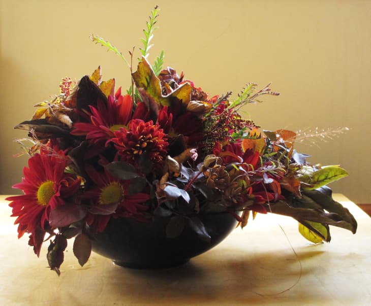 Florist Secrets: 8 Great Alternatives to Traditional Vases | Apartment ...