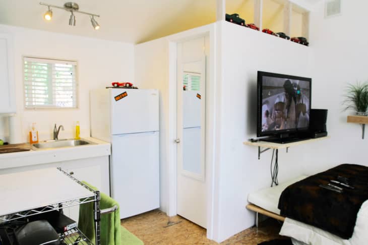 A 195-Square-Foot Hand-Built Tiny Home | Apartment Therapy