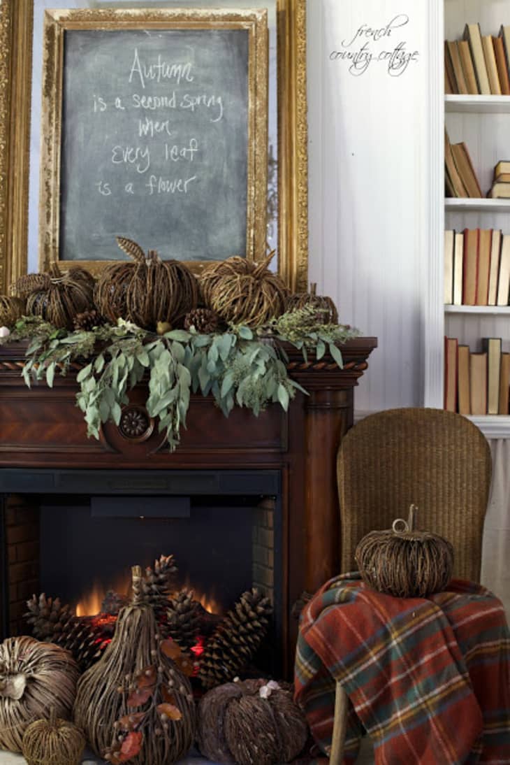60 Fun Fall Decorating Ideas - Best Autumn Home Decor Ideas | Apartment ...