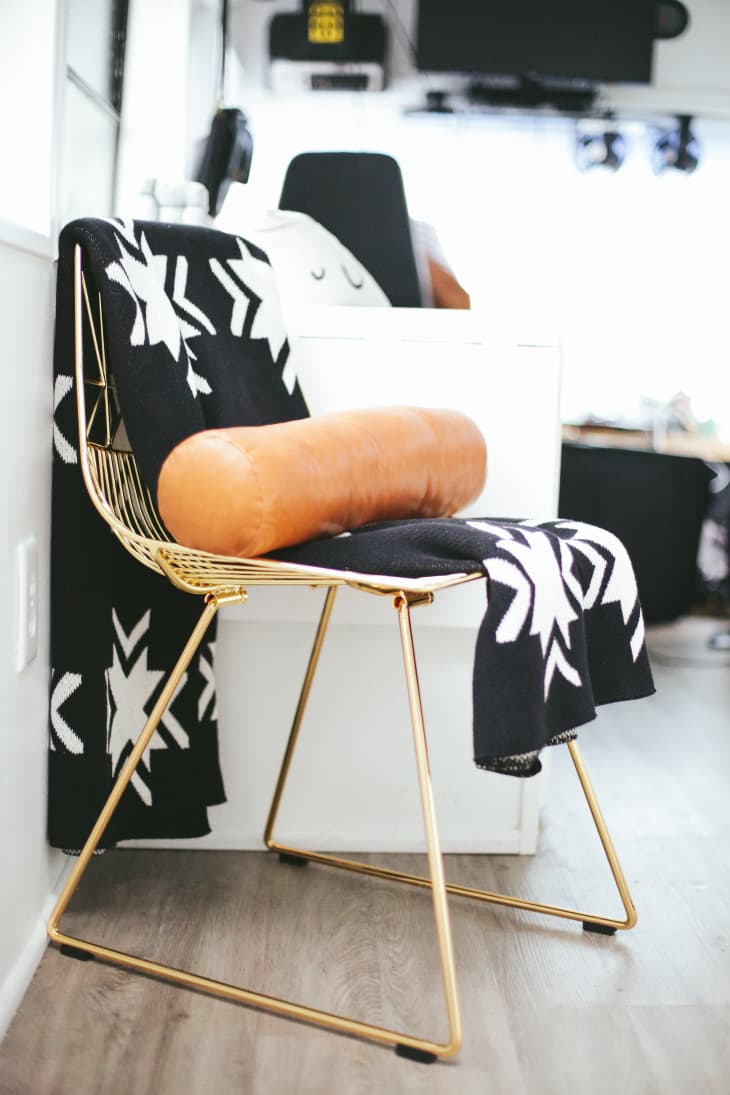 House Tour: The Mayes Team School Bus Conversion | Apartment Therapy