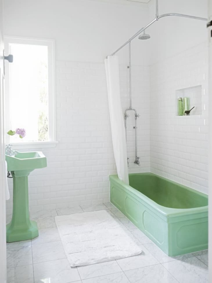 Retro Bathroom Refresh: Why Older Bathroom Suites are Still Sweet ...