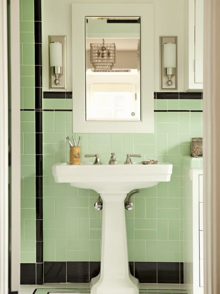 Retro Bathroom Refresh: Why Older Bathroom Suites are Still Sweet ...