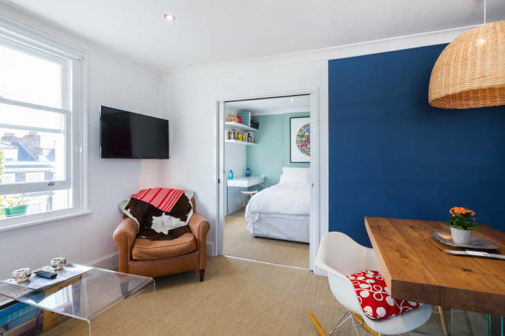 There’s More Color in This Modern 360-Square-Foot London Flat Than Most ...